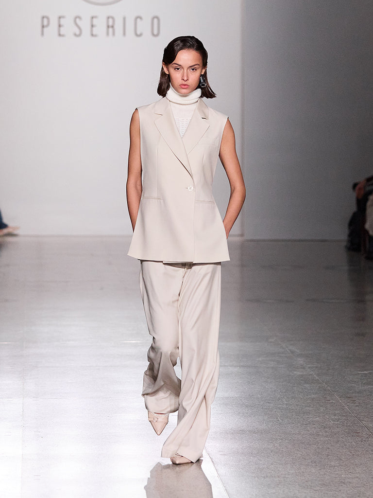 FW25 Fashion show | Peserico